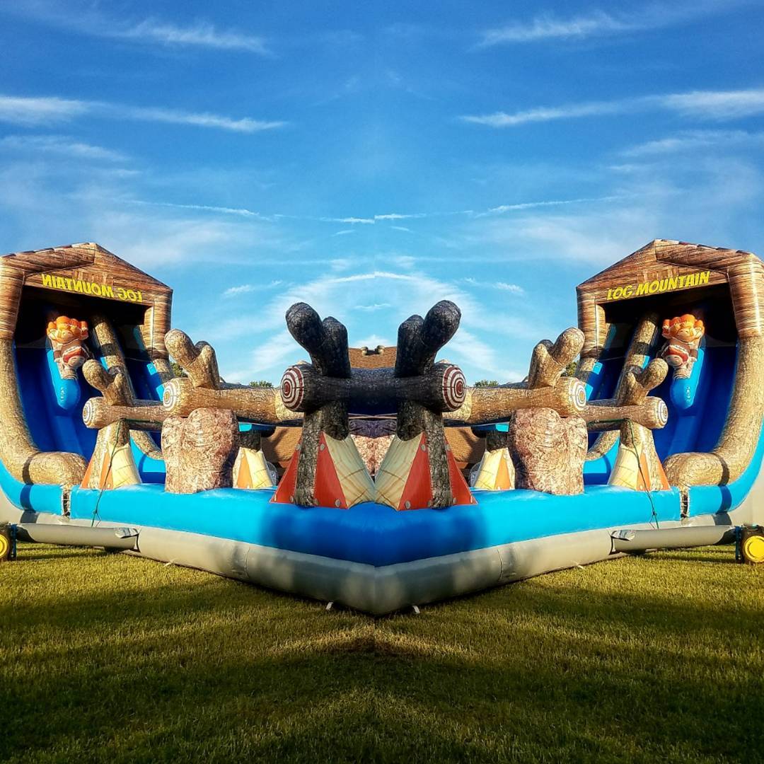 Log Mountain Water Slide - Jump City